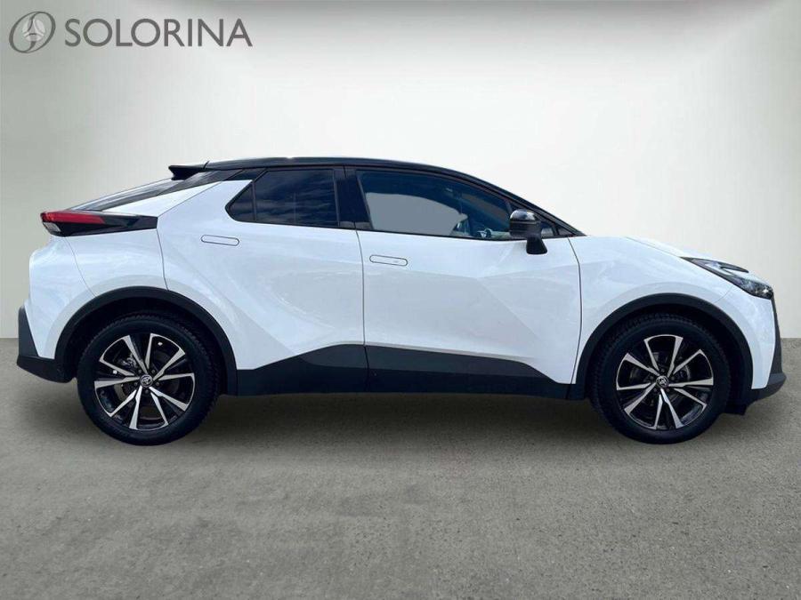 White Toyota C-HR 2025 in Klaipeda, with an engine capacity of 0.00 L and mileage of 39 thousand km for 26500 €, photo 17 on AUTOMOTO.COM.LV