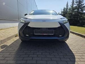 Balts Toyota C-HR 2025 Viļņa, ar dzinēja tilpumu 1.99 L un nobraukumu 24 tūkst. km par 29000 €, foto 3 vietnē AUTOMOTO.COM.LV