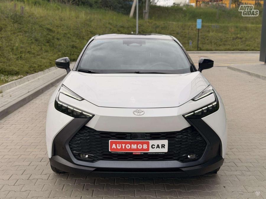Balts Toyota C-HR 2025 Viļņa, ar dzinēja tilpumu 2.00 L un nobraukumu 15 tūkst. km par 33500 €, foto 3 vietnē AUTOMOTO.COM.LV
