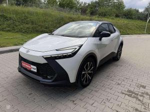 Balts Toyota C-HR 2025 Viļņa, ar dzinēja tilpumu 1.99 L un nobraukumu 8 tūkst. km par 32900 €, foto 3 vietnē AUTOMOTO.COM.LV