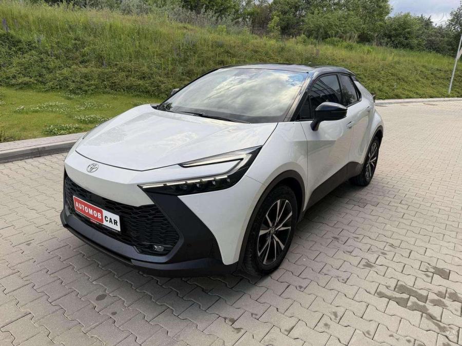 Balts Toyota C-HR 2025 Viļņa, ar dzinēja tilpumu 1.99 L un nobraukumu 8 tūkst. km par 32900 €, foto 5 vietnē AUTOMOTO.COM.LV