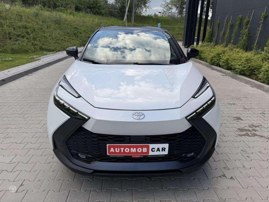 Balts Toyota C-HR 2025 Viļņa, ar dzinēja tilpumu 1.99 L un nobraukumu 8 tūkst. km par 32900 €, foto 7 vietnē AUTOMOTO.COM.LV