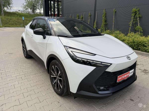 Белый Тойота C-HR 2025 в Вильнюс, объемом двигателя 1.99 л и пробегом 8 тыс. км за 32900 €, фото 8 на AUTOMOTO.COM.LV