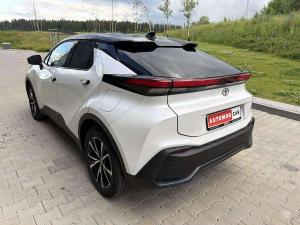 Balts Toyota C-HR 2025 Viļņa, ar dzinēja tilpumu 1.99 L un nobraukumu 8 tūkst. km par 32900 €, foto 17 vietnē AUTOMOTO.COM.LV