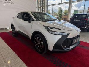 Balts Toyota C-HR 2025 Šauļi, ar dzinēja tilpumu 1.99 L un nobraukumu 10 tūkst. km par 31900 €, foto 3 vietnē AUTOMOTO.COM.LV