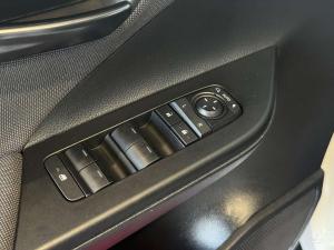 Balts Toyota C-HR 2025 Šauļi, ar dzinēja tilpumu 1.99 L un nobraukumu 10 tūkst. km par 31900 €, foto 13 vietnē AUTOMOTO.COM.LV