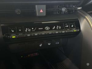 Balts Toyota C-HR 2025 Šauļi, ar dzinēja tilpumu 1.99 L un nobraukumu 10 tūkst. km par 31900 €, foto 22 vietnē AUTOMOTO.COM.LV