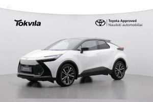 White Toyota C-HR 2025 in Vilnius, with an engine capacity of 1.99 L and mileage of 21 thousand km for 41900 €, photo  on AUTOMOTO.COM.LV