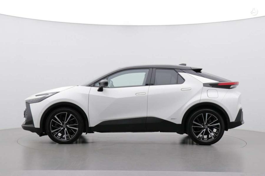 Balts Toyota C-HR 2025 Viļņa, ar dzinēja tilpumu 1.99 L un nobraukumu 21 tūkst. km par 41900 €, foto 5 vietnē AUTOMOTO.COM.LV