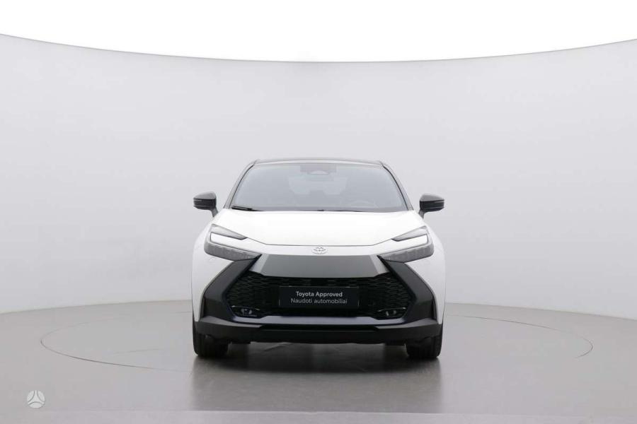 Balts Toyota C-HR 2025 Viļņa, ar dzinēja tilpumu 1.99 L un nobraukumu 21 tūkst. km par 41900 €, foto 7 vietnē AUTOMOTO.COM.LV