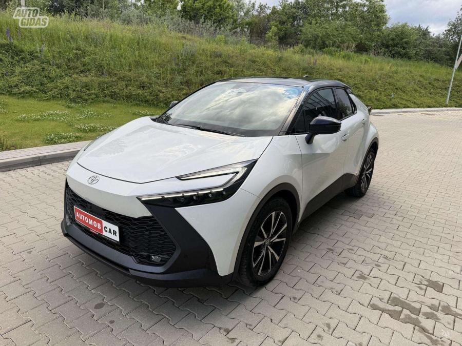 Balts Toyota C-HR 2025 Viļņa, ar dzinēja tilpumu 2.00 L un nobraukumu 8 tūkst. km par 32900 €, foto 4 vietnē AUTOMOTO.COM.LV