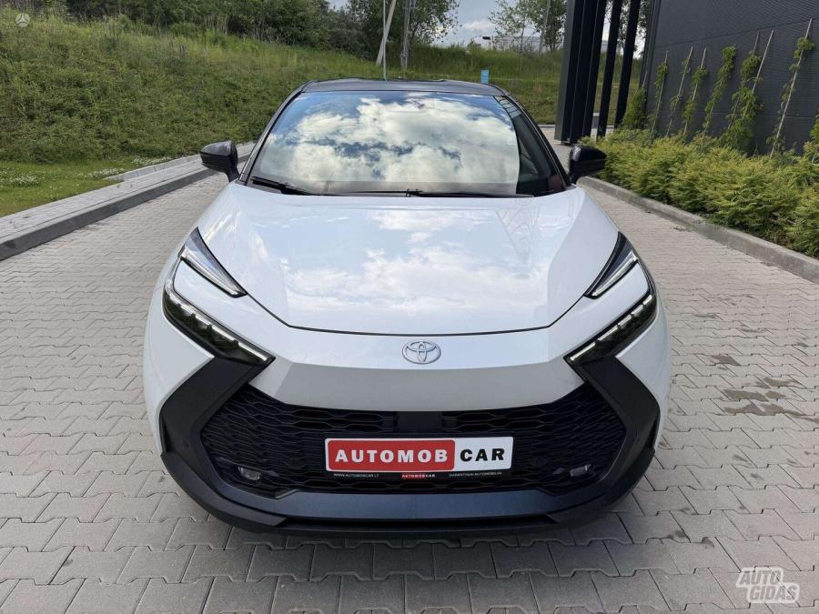 Balts Toyota C-HR 2025 Viļņa, ar dzinēja tilpumu 2.00 L un nobraukumu 8 tūkst. km par 32900 €, foto 7 vietnē AUTOMOTO.COM.LV