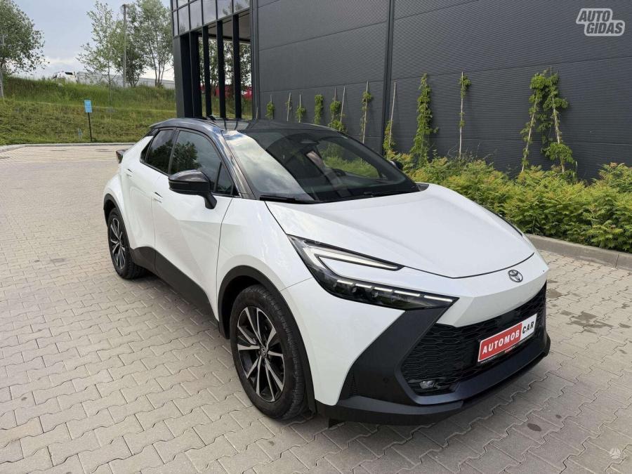 Balts Toyota C-HR 2025 Viļņa, ar dzinēja tilpumu 2.00 L un nobraukumu 8 tūkst. km par 32900 €, foto 8 vietnē AUTOMOTO.COM.LV