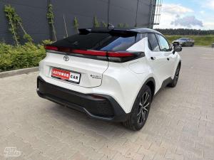 Balts Toyota C-HR 2025 Viļņa, ar dzinēja tilpumu 2.00 L un nobraukumu 8 tūkst. km par 32900 €, foto 13 vietnē AUTOMOTO.COM.LV
