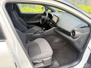 Balts Toyota C-HR 2025 Viļņa, ar dzinēja tilpumu 2.00 L un nobraukumu 8 tūkst. km par 32900 €, foto 30 vietnē AUTOMOTO.COM.LV