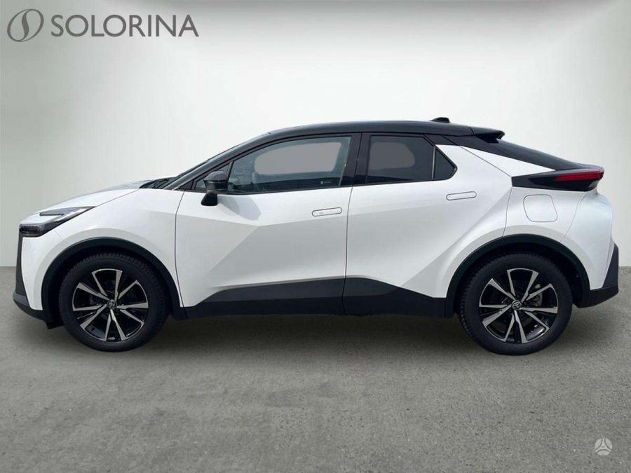 Белый Тойота C-HR 2025 в Клайпеда, объемом двигателя 1.80 л и пробегом 58 тыс. км за 27000 €, фото 4 на AUTOMOTO.COM.LV