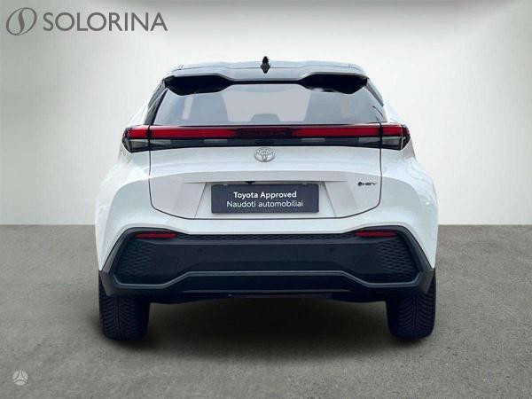 Balts Toyota C-HR 2025 Klaipėda, ar dzinēja tilpumu 1.80 L un nobraukumu 58 tūkst. km par 27000 €, foto 4 vietnē AUTOMOTO.COM.LV