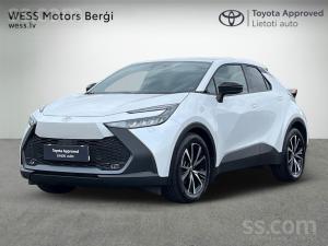Balts Toyota C-HR 2025 Rīga, ar dzinēja tilpumu 1.80 L un nobraukumu 10 tūkst. km par 29490 €, foto  vietnē AUTOMOTO.COM.LV