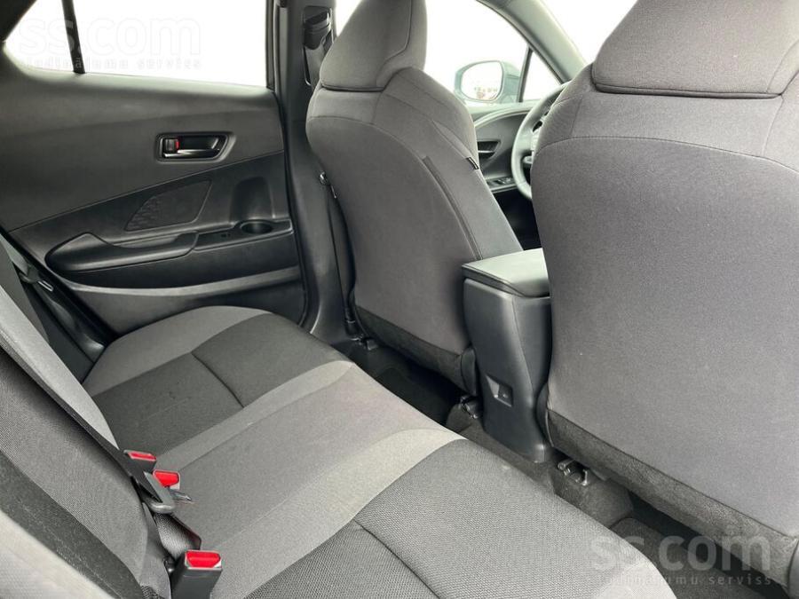 Balts Toyota C-HR 2025 Rīga, ar dzinēja tilpumu 1.80 L un nobraukumu 10 tūkst. km par 29490 €, foto 8 vietnē AUTOMOTO.COM.LV