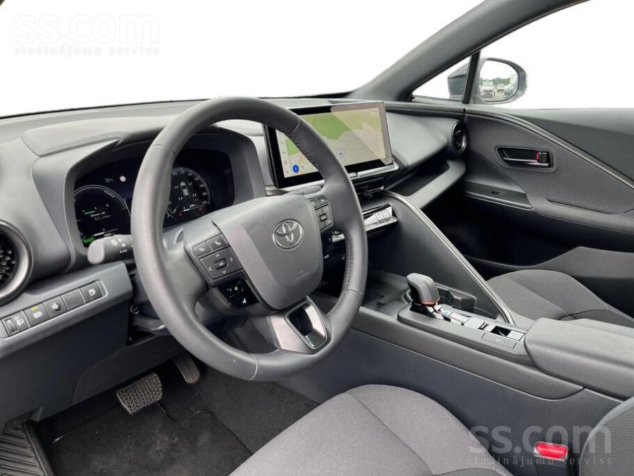 Balts Toyota C-HR 2025 Rīga, ar dzinēja tilpumu 1.80 L un nobraukumu 10 tūkst. km par 29490 €, foto 12 vietnē AUTOMOTO.COM.LV