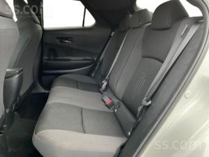 Balts Toyota C-HR 2025 Rīga, ar dzinēja tilpumu 1.80 L un nobraukumu 10 tūkst. km par 29490 €, foto 22 vietnē AUTOMOTO.COM.LV