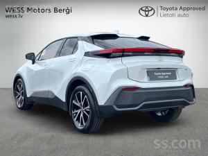 Balts Toyota C-HR 2025 Rīga, ar dzinēja tilpumu 1.80 L un nobraukumu 10 tūkst. km par 29490 €, foto 25 vietnē AUTOMOTO.COM.LV