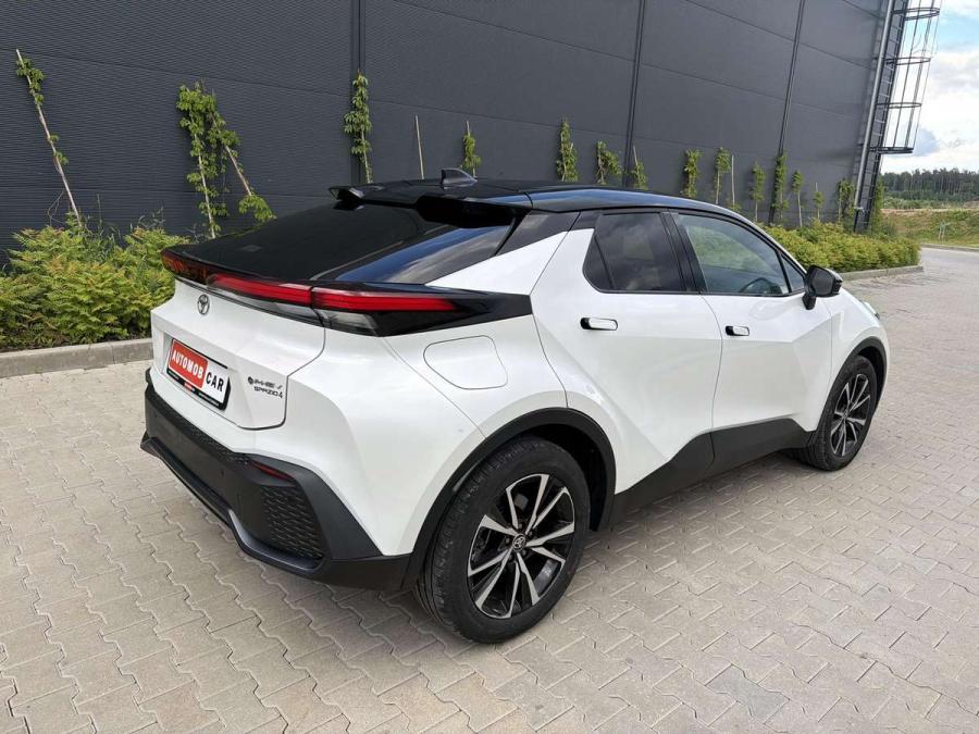 Белый Тойота C-HR 2025 в Вильнюс, объемом двигателя 1.99 л и пробегом 8 тыс. км за 32900 €, фото 12 на AUTOMOTO.COM.LV