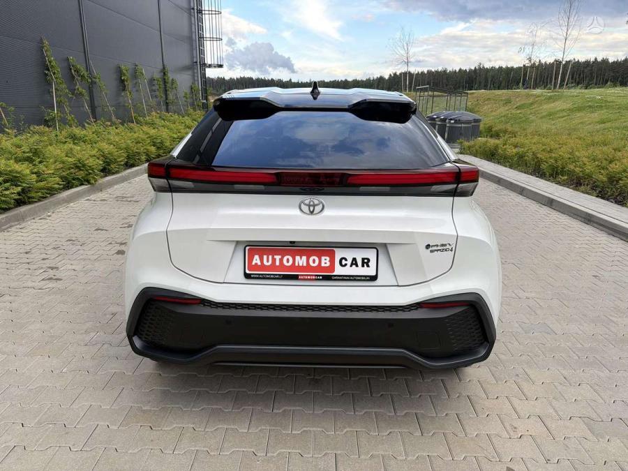 Белый Тойота C-HR 2025 в Вильнюс, объемом двигателя 1.99 л и пробегом 8 тыс. км за 32900 €, фото 14 на AUTOMOTO.COM.LV