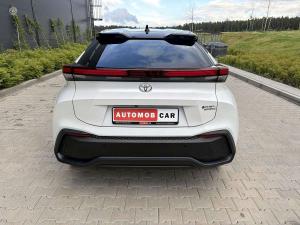 Белый Тойота C-HR 2025 в Вильнюс, объемом двигателя 1.99 л и пробегом 8 тыс. км за 32900 €, фото 15 на AUTOMOTO.COM.LV