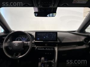 Balts Toyota C-HR 2025 Ventspils, ar dzinēja tilpumu 2.00 L un nobraukumu 41 tūkst. km par 31900 €, foto 10 vietnē AUTOMOTO.COM.LV