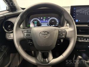 Balts Toyota C-HR 2025 Ventspils, ar dzinēja tilpumu 2.00 L un nobraukumu 41 tūkst. km par 31900 €, foto 12 vietnē AUTOMOTO.COM.LV