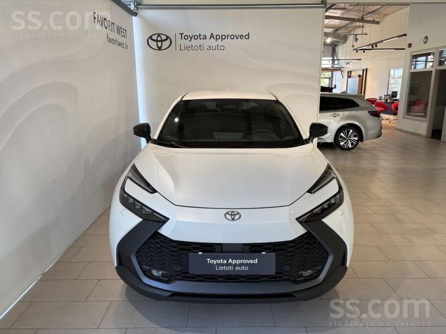 Balts Toyota C-HR 2025 Ventspils, ar dzinēja tilpumu 2.00 L un nobraukumu 41 tūkst. km par 31900 €, foto 23 vietnē AUTOMOTO.COM.LV
