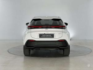 Белый Тойота C-HR 2025 в Вильнюс, объемом двигателя 1.99 л и пробегом 13 тыс. км за 32900 €, фото 5 на AUTOMOTO.COM.LV