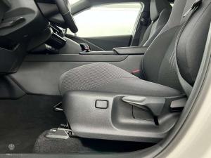 Белый Тойота C-HR 2025 в Вильнюс, объемом двигателя 1.99 л и пробегом 13 тыс. км за 32900 €, фото 26 на AUTOMOTO.COM.LV