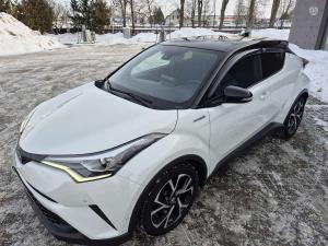 White Toyota C-HR 2017 in Taurage, with an engine capacity of 1.80 L and mileage of 176 thousand km for 12900 €, photo 11 on AUTOMOTO.COM.LV