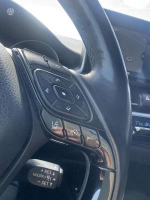 Balts Toyota C-HR 2017 Panevēža, ar dzinēja tilpumu 1.80 L un nobraukumu 194 tūkst. km par 14300 €, foto 14 vietnē AUTOMOTO.COM.LV