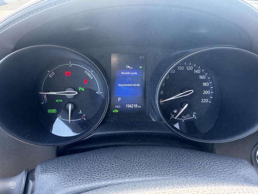 Balts Toyota C-HR 2017 Panevēža, ar dzinēja tilpumu 1.80 L un nobraukumu 194 tūkst. km par 14300 €, foto 17 vietnē AUTOMOTO.COM.LV