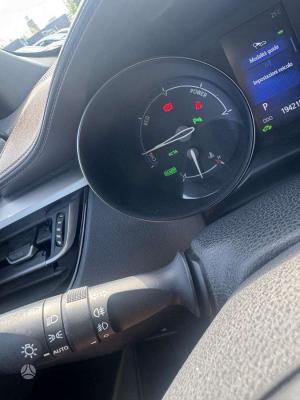 Balts Toyota C-HR 2017 Panevēža, ar dzinēja tilpumu 1.80 L un nobraukumu 194 tūkst. km par 14300 €, foto 18 vietnē AUTOMOTO.COM.LV