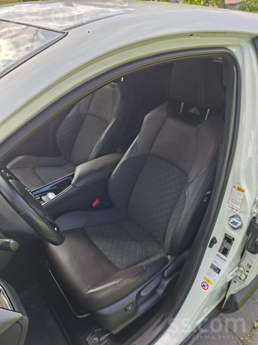Balts Toyota C-HR 2017 Jūrmala, ar dzinēja tilpumu 1.80 L un nobraukumu 90 tūkst. km par 16990 €, foto 15 vietnē AUTOMOTO.COM.LV