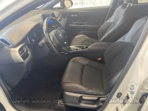 Balts Toyota C-HR 2017 Tallina, ar dzinēja tilpumu 1.20 L un nobraukumu 94 tūkst. km par 14900 €, foto 15 vietnē AUTOMOTO.COM.LV