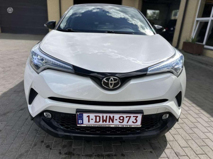 Белый Тойота C-HR 2017 в Утена, объемом двигателя 1.20 л и пробегом 120 тыс. км за 11950 €, фото 10 на AUTOMOTO.COM.LV