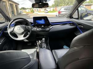 Белый Тойота C-HR 2017 в Утена, объемом двигателя 1.20 л и пробегом 120 тыс. км за 11950 €, фото 14 на AUTOMOTO.COM.LV