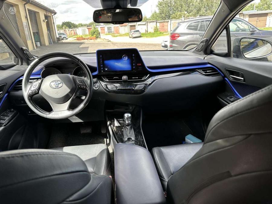 Белый Тойота C-HR 2017 в Утена, объемом двигателя 1.20 л и пробегом 120 тыс. км за 11950 €, фото 14 на AUTOMOTO.COM.LV