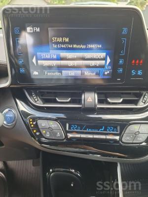 Белый Тойота C-HR 2017 в Юрмала, объемом двигателя 1.80 л и пробегом 90 тыс. км за 16990 €, фото 11 на AUTOMOTO.COM.LV