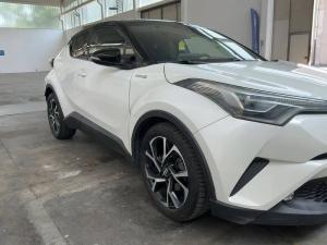 Balts Toyota C-HR 2017 Daugavpils, ar dzinēja tilpumu 1.80 L un nobraukumu 118 tūkst. km par 16500 €, foto  vietnē AUTOMOTO.COM.LV
