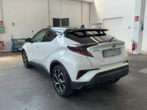 Balts Toyota C-HR 2017 Daugavpils, ar dzinēja tilpumu 1.80 L un nobraukumu 118 tūkst. km par 16500 €, foto 7 vietnē AUTOMOTO.COM.LV