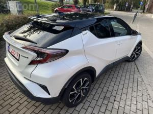 Белый Тойота C-HR 2017 в Даугавпилс, объемом двигателя 1.80 л и пробегом 118 тыс. км за 16750 €, фото 5 на AUTOMOTO.COM.LV