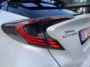 Белый Тойота C-HR 2017 в Даугавпилс, объемом двигателя 1.80 л и пробегом 118 тыс. км за 16750 €, фото 11 на AUTOMOTO.COM.LV