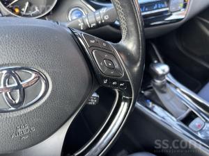 Белый Тойота C-HR 2017 в Даугавпилс, объемом двигателя 1.80 л и пробегом 118 тыс. км за 16750 €, фото 24 на AUTOMOTO.COM.LV