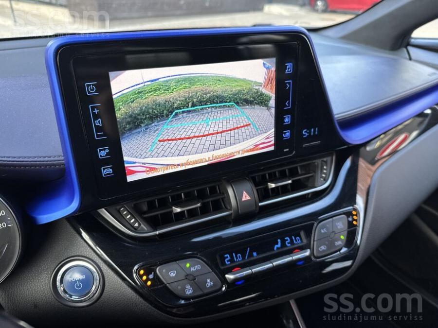 Белый Тойота C-HR 2017 в Даугавпилс, объемом двигателя 1.80 л и пробегом 118 тыс. км за 16750 €, фото 27 на AUTOMOTO.COM.LV